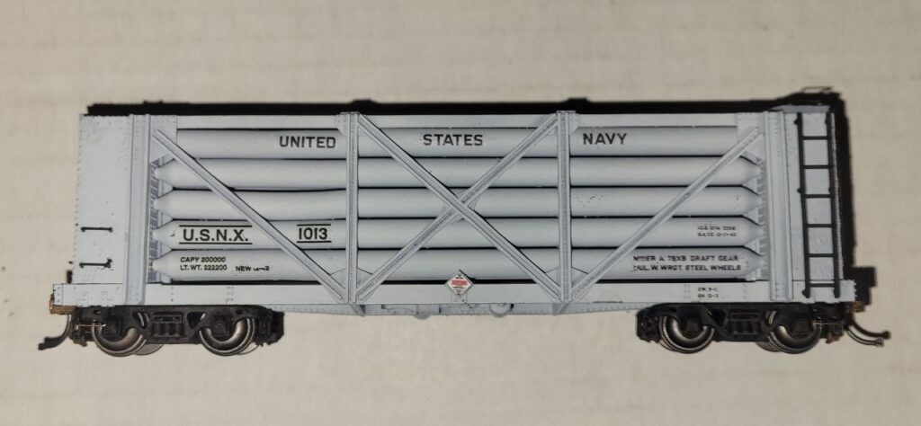 HO Helium Car - Solid / Friction Bearing Trucks - Beaver Models